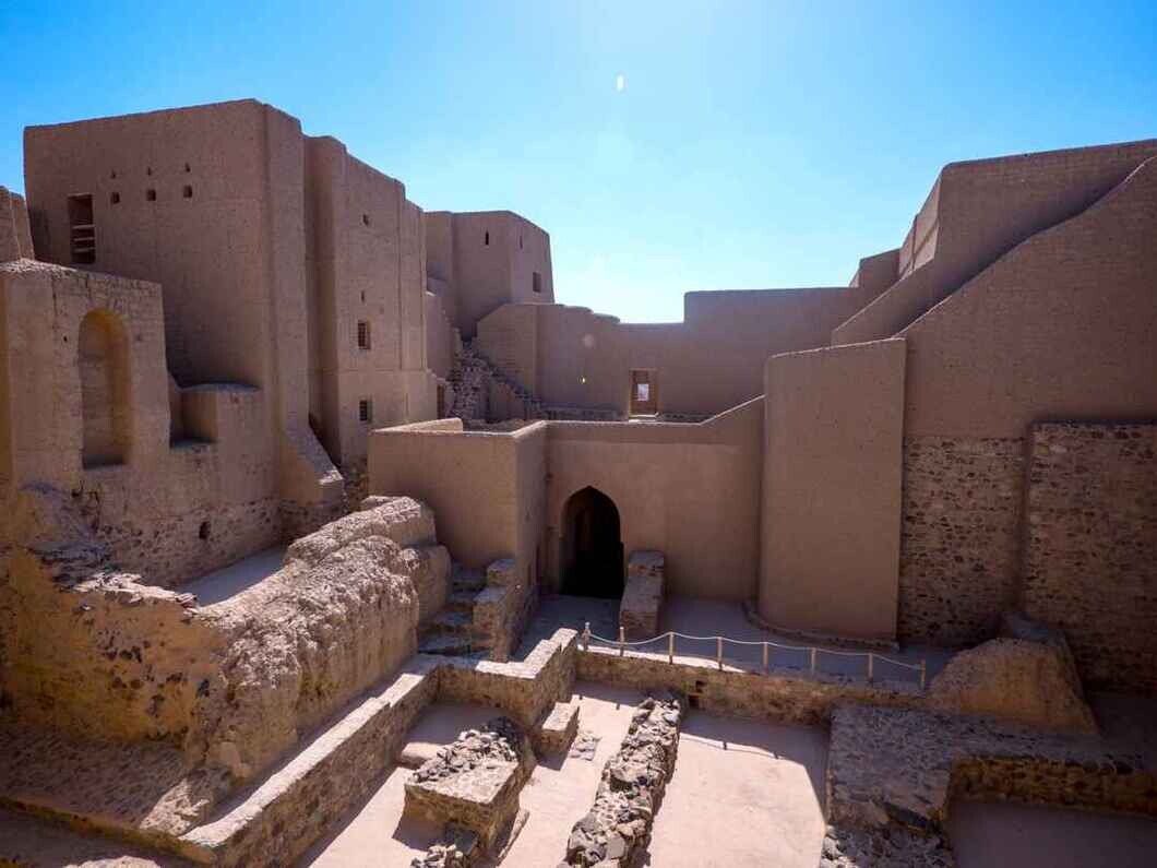 What is Oman Famous For: Top 23 Popular Places & Things in Oman