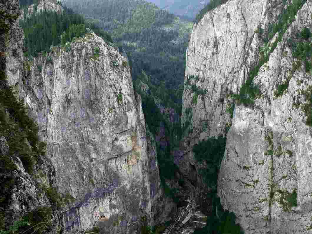 Best Time To Visit Romania: Seasons To Visit & Tips For Travelling