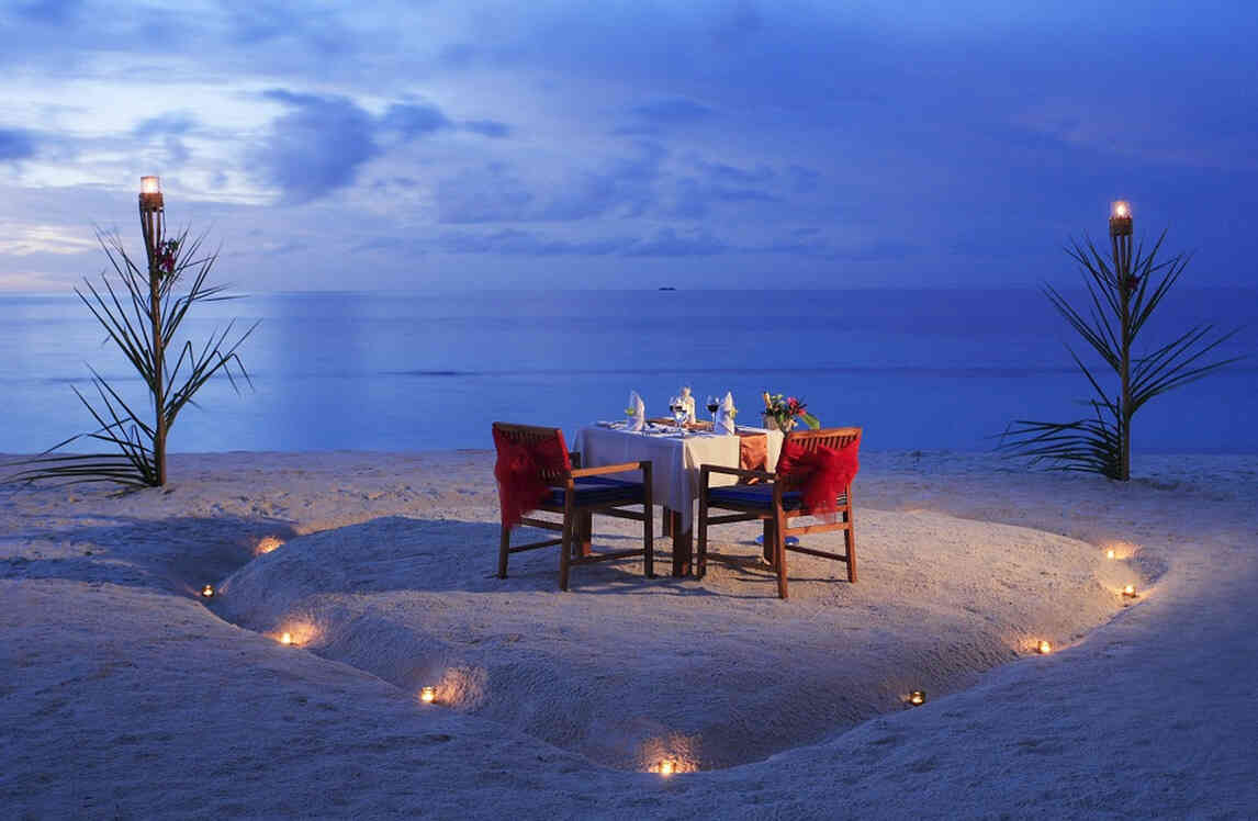 What Is Maldives Famous For: Top 20 Popular Places & Things in Maldives