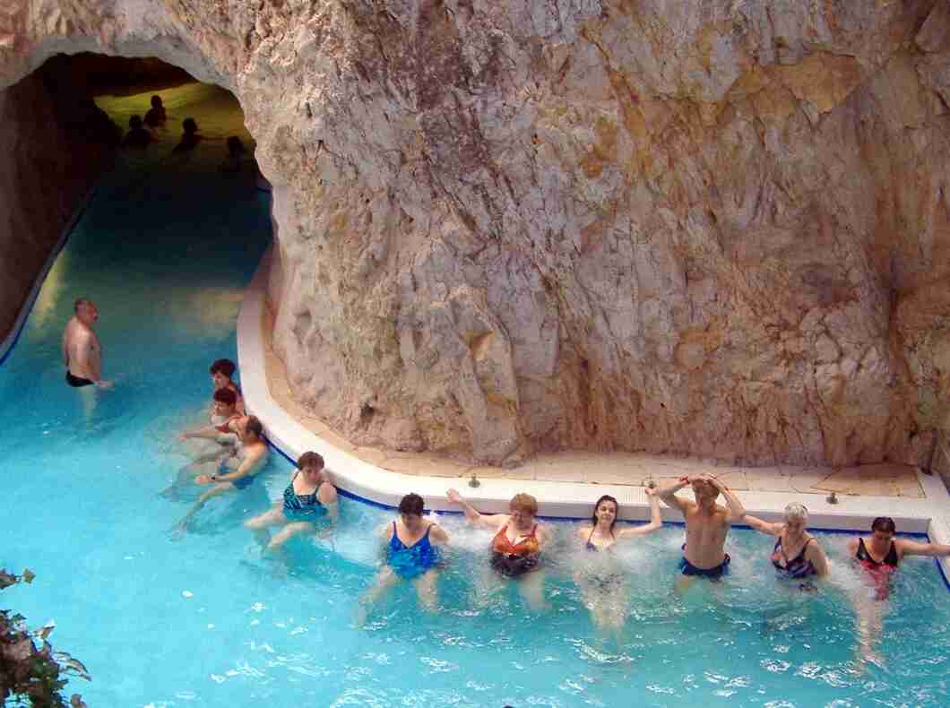 Best Time to Visit Hungary: Seasons To Visit & Tips For Travelling