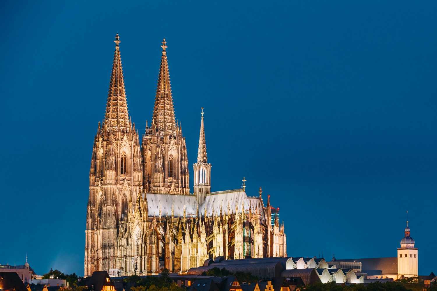 Best Time To Visit Germany: Seasons To Visit & Tips For Travelling
