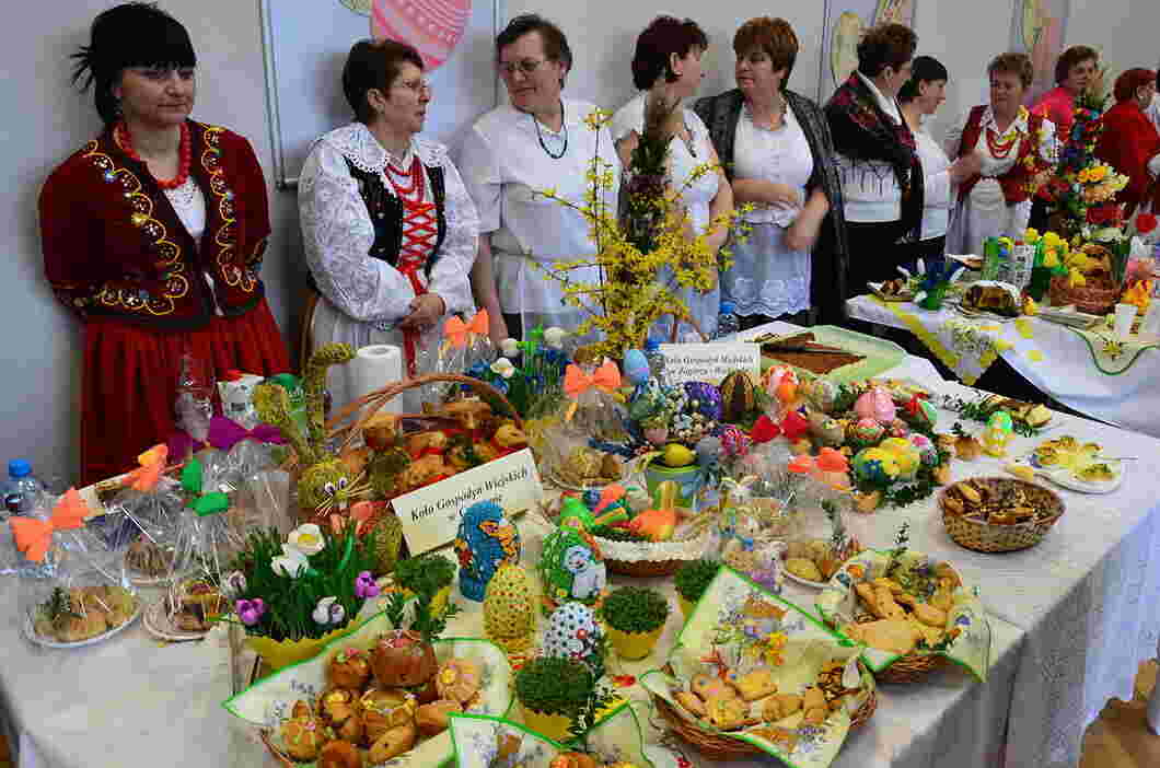 Best Time To Visit Poland: Seasons To Visit & Tips For Travelling