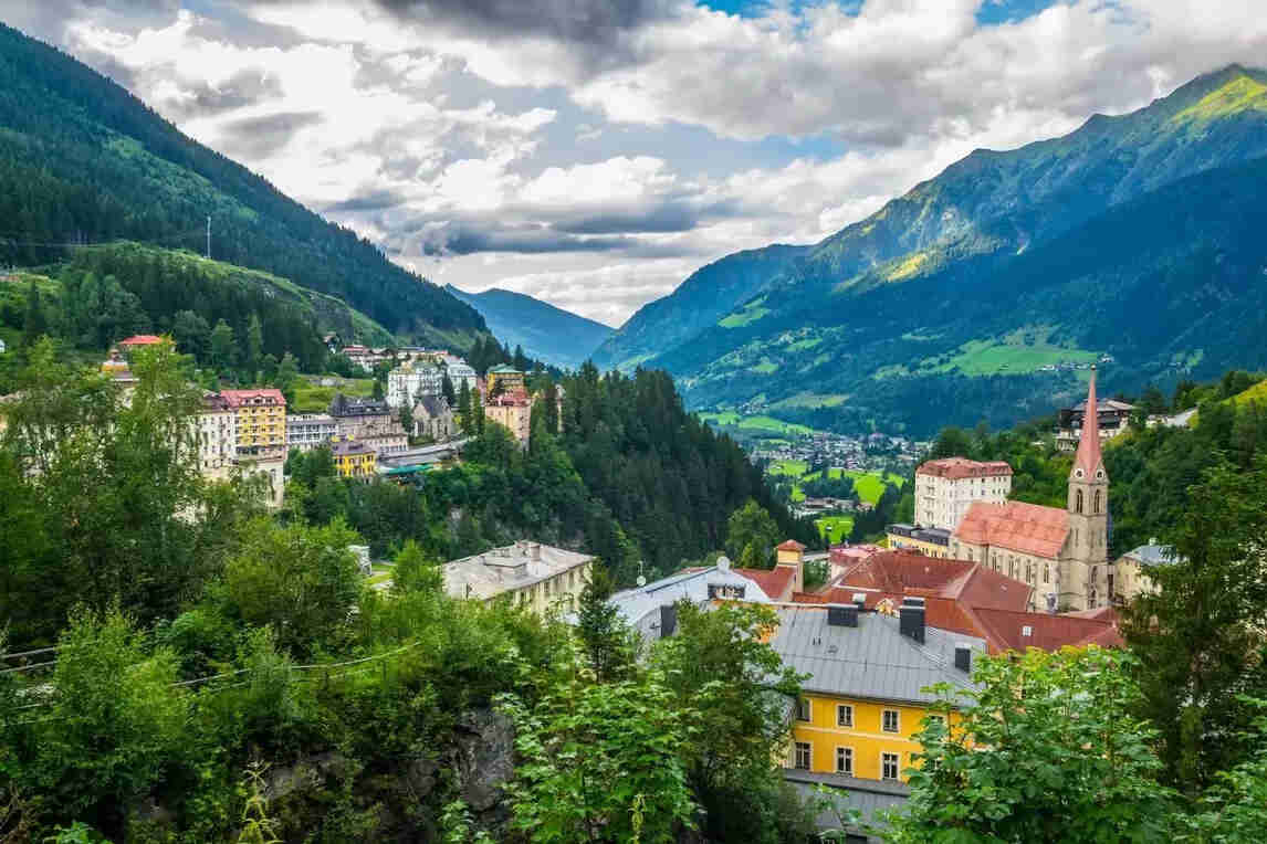 What Is Austria Famous For: Top 20 Popular Places & Things in Austria