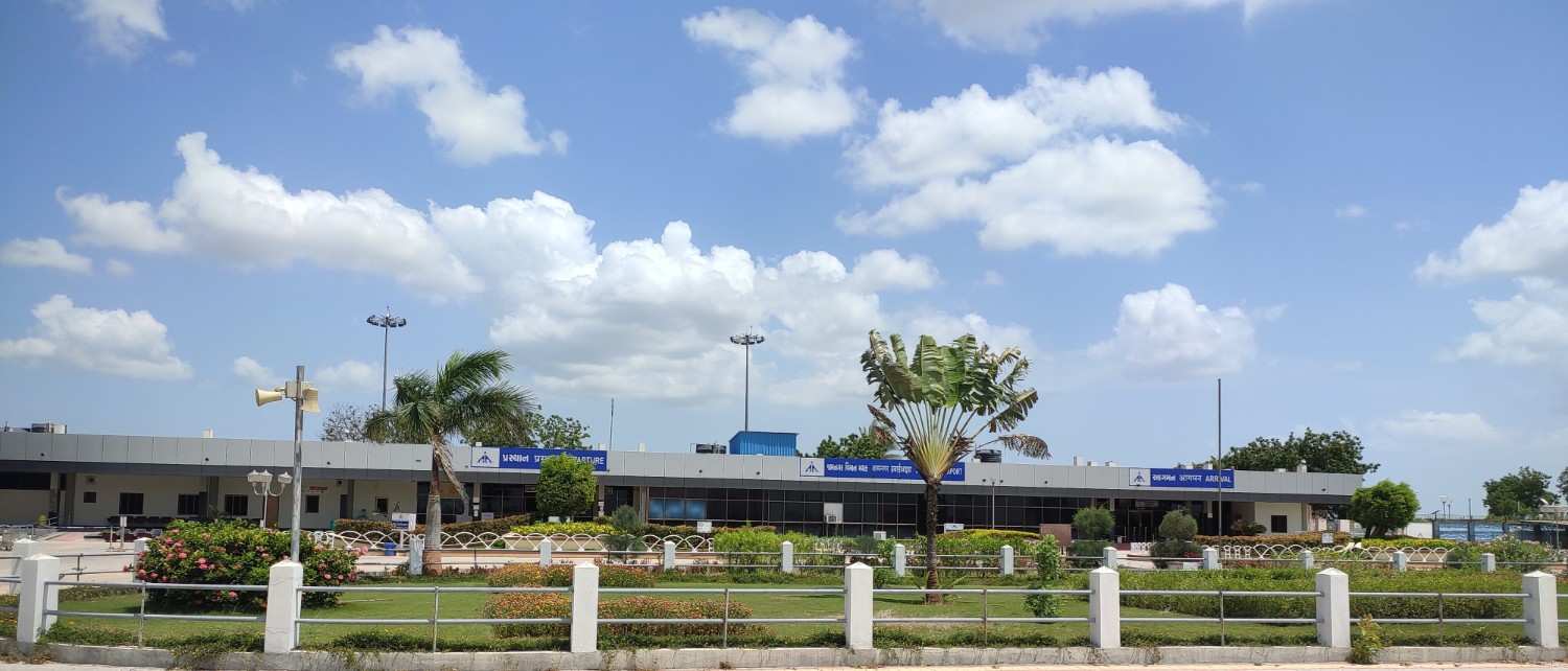 List of 10 Airports in Gujarat: Category, Terminals and Services Provided