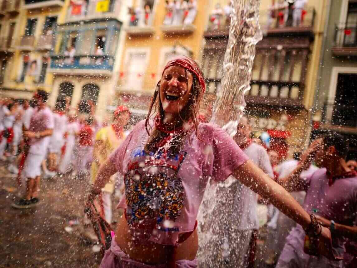 What is Spain Famous For: Places, Food, Culture and Activities