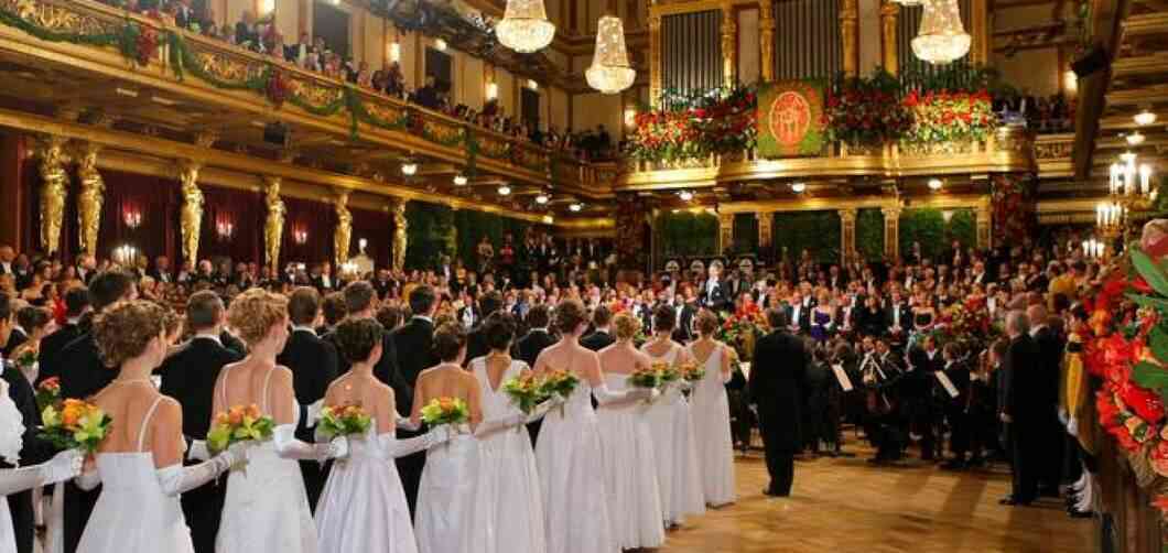 Best Time To Visit Austria: Seasons To Visit & Tips For Travelling