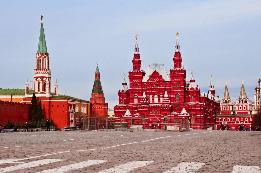 What Is Russia Famous For?- 25 Famous Places in Russia & Things to Do