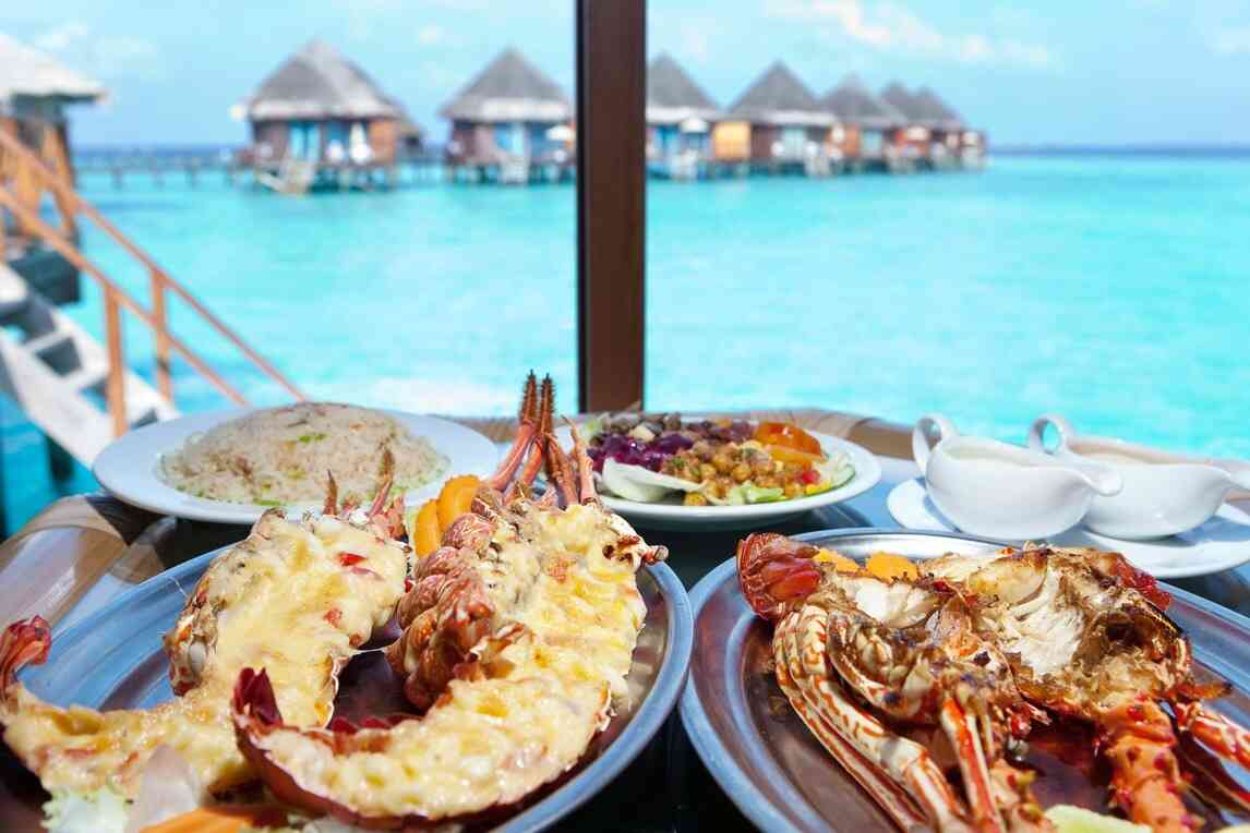 What Is Maldives Famous For: Top 20 Popular Places & Things in Maldives