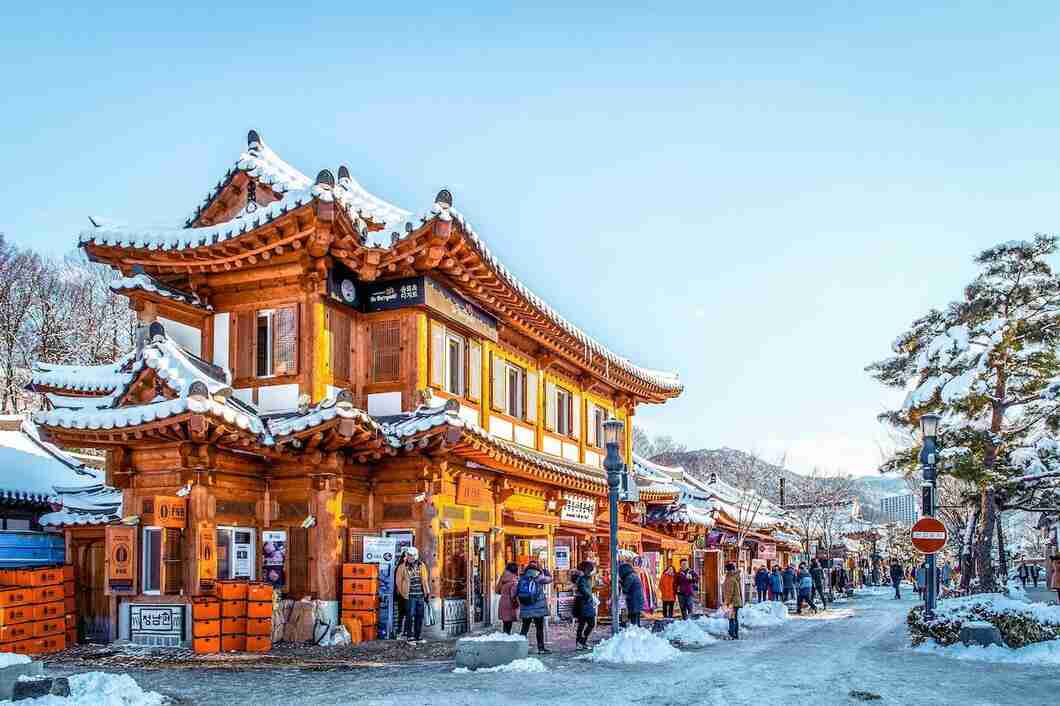 Best Time To Visit South Korea: Seasons To Visit & Tips For Travelling