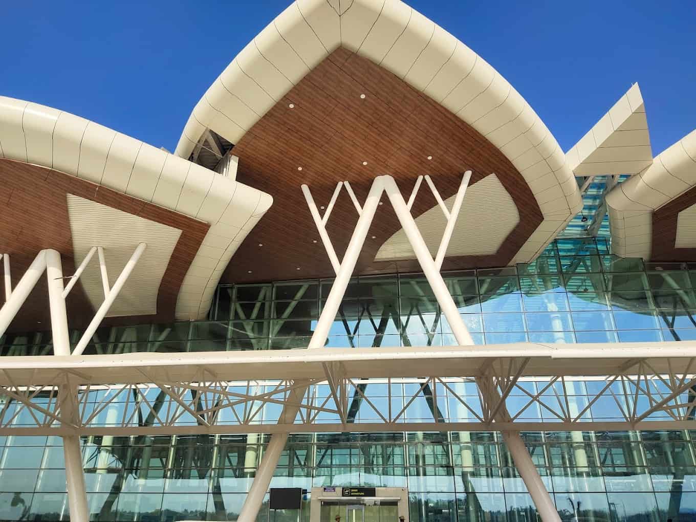 List of 15 Airports in Karnataka: Category, Terminals & Services Provided